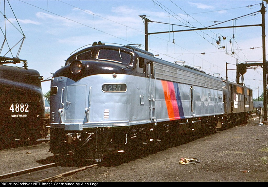 NJT E-8A 4257